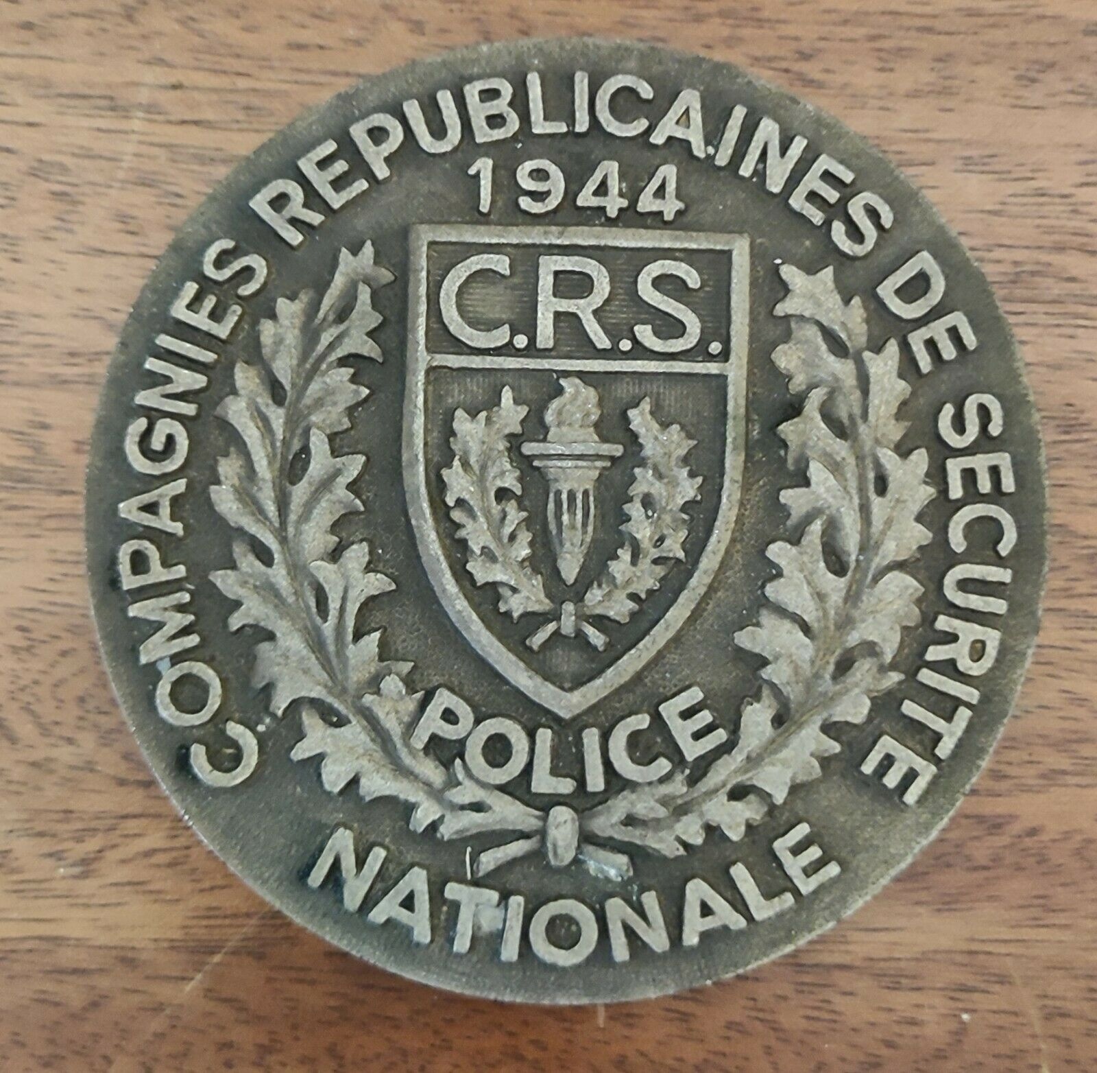 Ancien Ensemble police nationale CRS/casque ancien/insigne/calot police ...