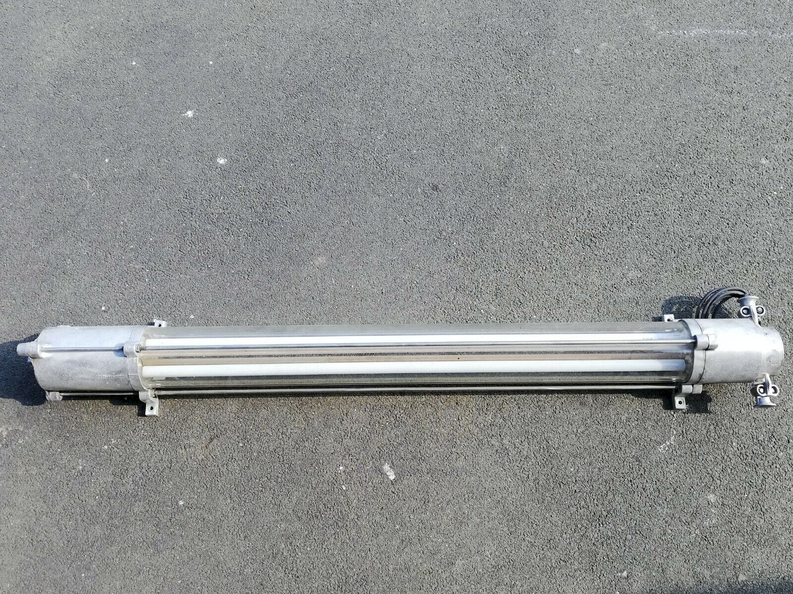 Ancien Néon Anti Déflagration/lampe industrielle/déco indus/old ...