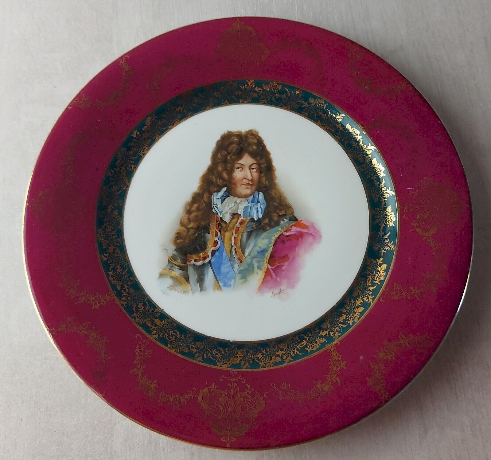Ancienne assiette, décor Roi Louis XIV, en céramique, Vienna 2897 Blanc ...