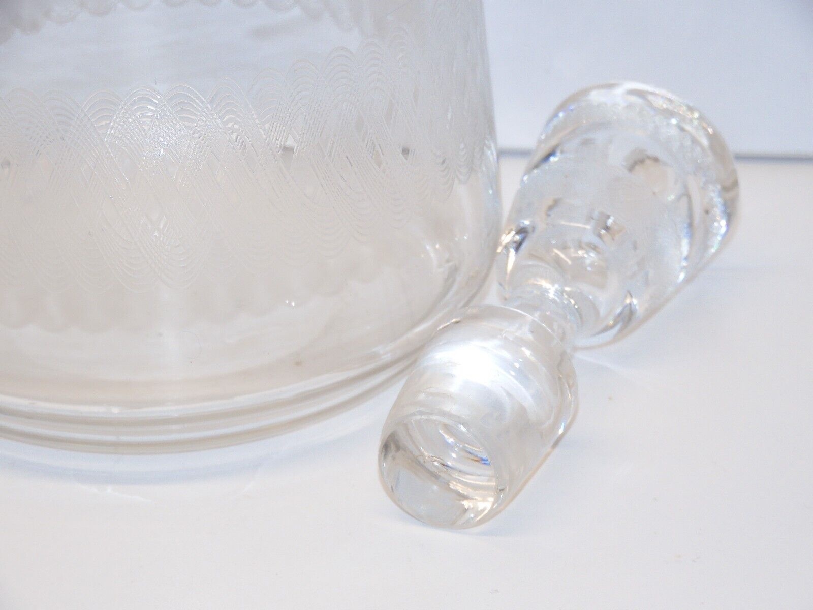 *BELLE ANCIENNE CARAFE VERRE Gravé TORTILLONS avec BOUCHON XIXe VIN ...