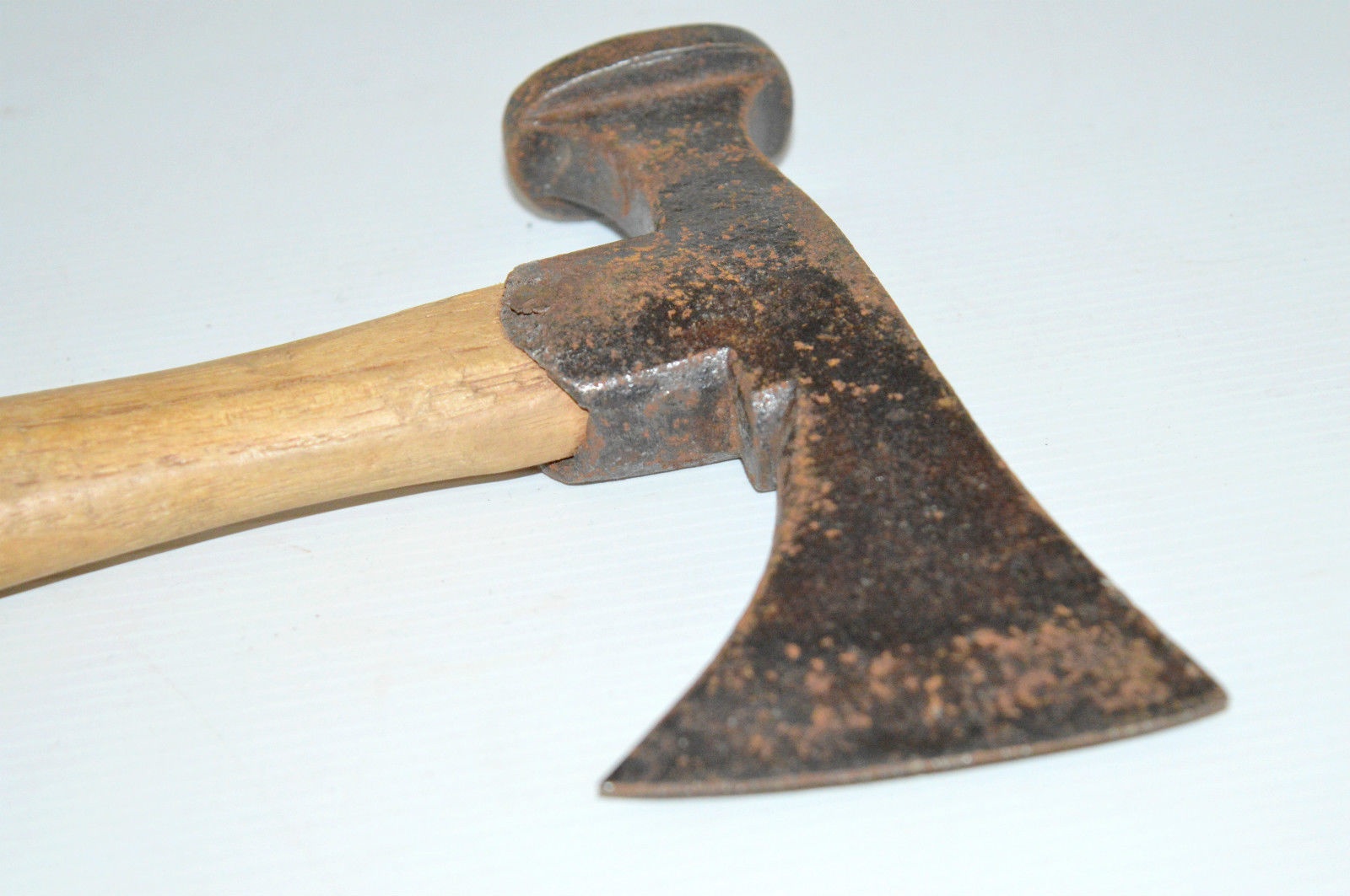 BELLE ANCIENNE HACHE de FORESTIER Initiales HPJ outil ancien collection ...