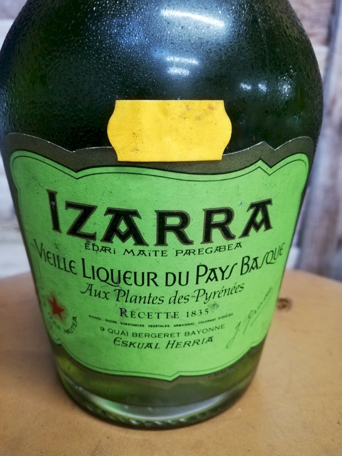 Bouteille Ancienne Izarra vert /bayonne/côte Basque /Old liquor/old Bottle Multicolore/Vert