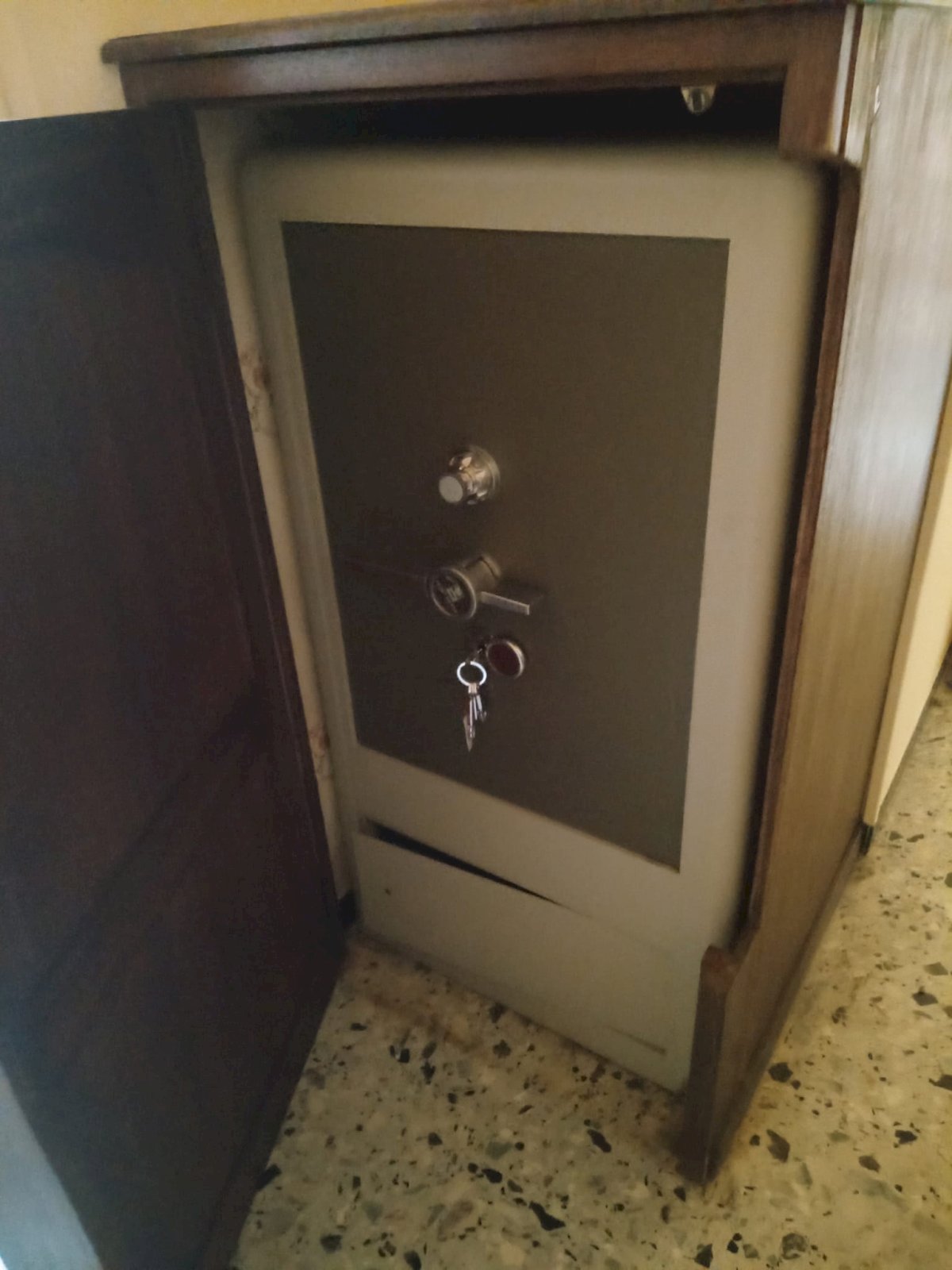 coffre fort Industriel Beige Béton fichet bauche