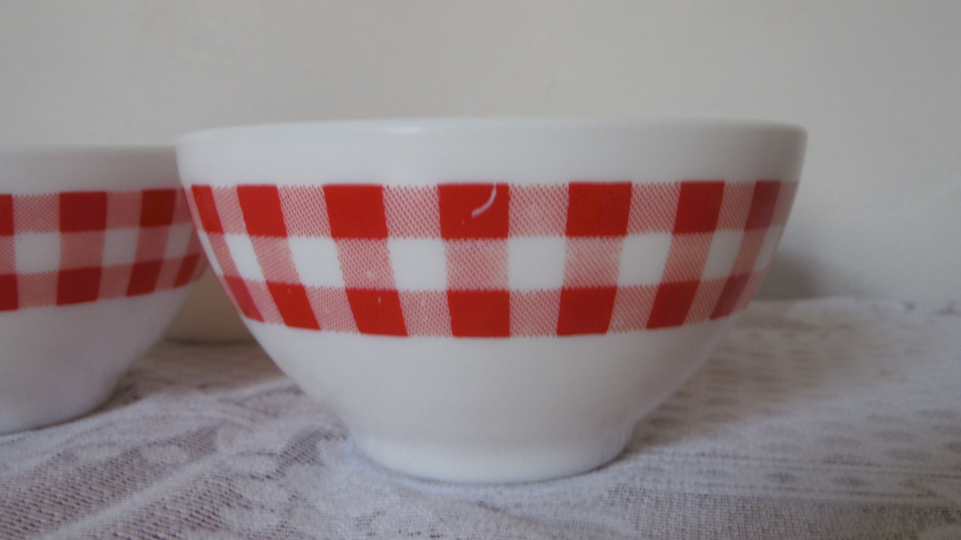 ensemble de 4 bols Arcopal damier rouge Blanc/Rouge Opaline - Vendu