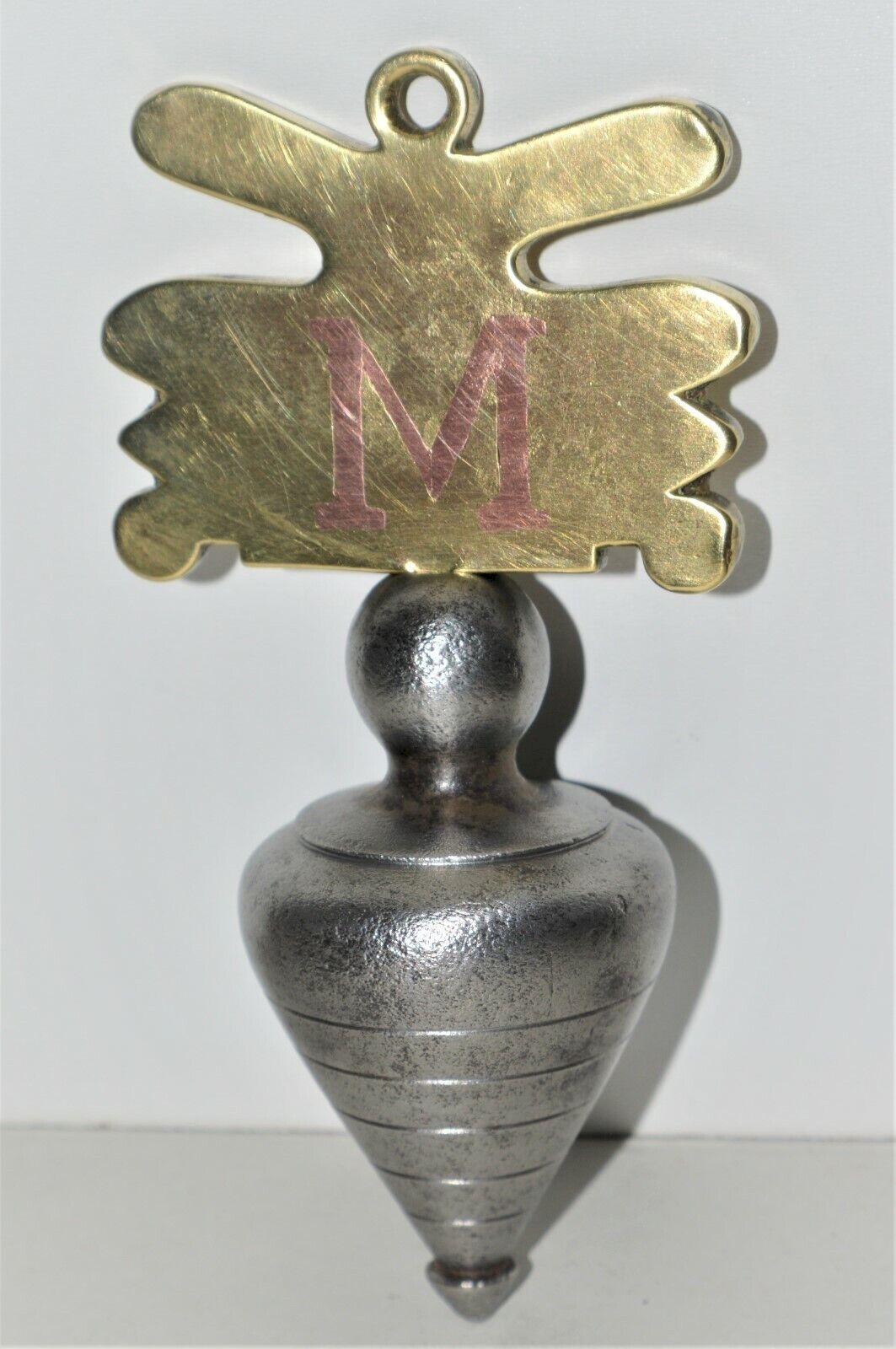 EXCEPTIONNEL POIDS DE FIL A PLOMB XIXe ACIER et LAITON Monogrammé M ...