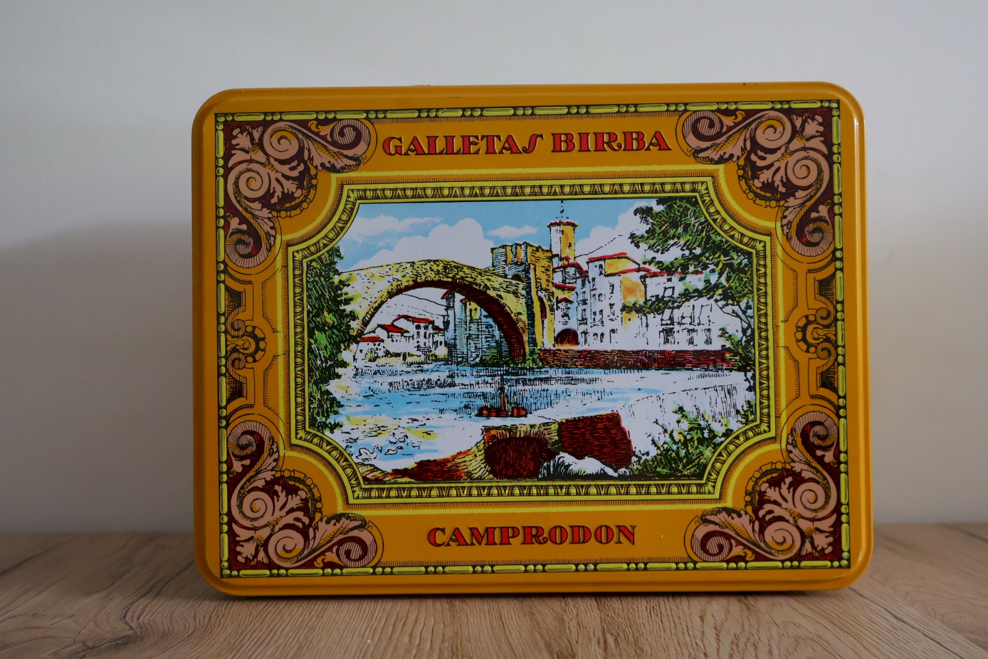 Grande boîte jaune en métal espagnole/Galletas Birba/Boîte à cookies ...