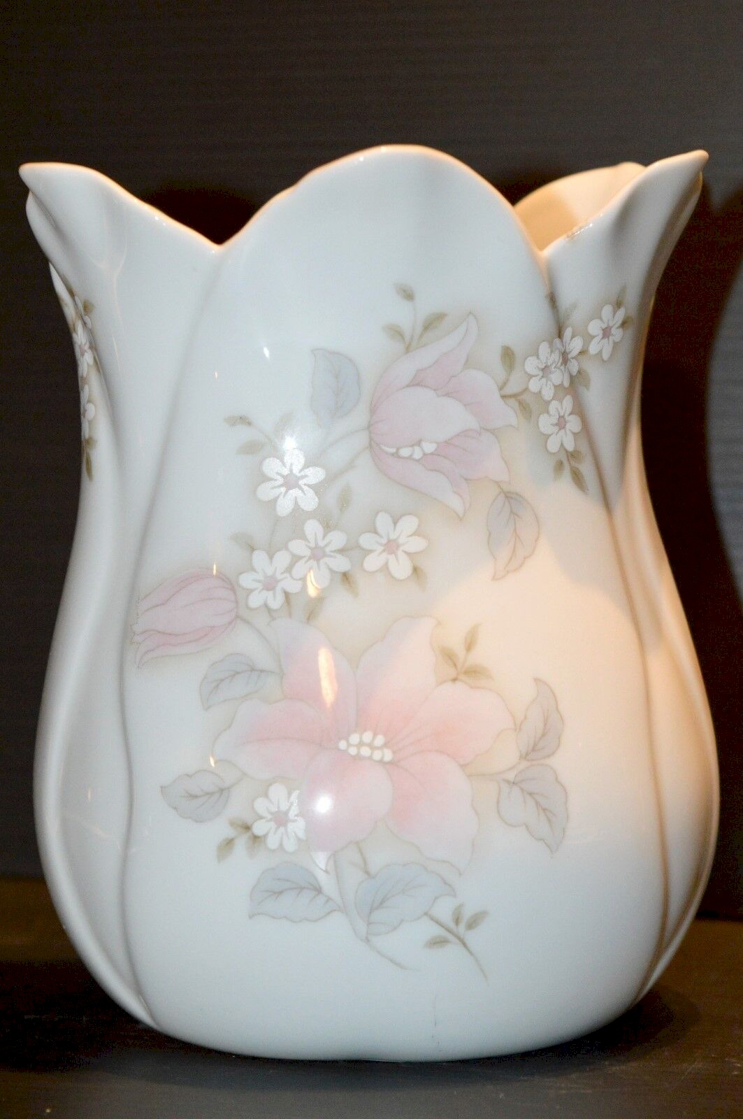 *JOLI VASE COROLLE fond Blanc Décor FLEURS ROSES et BLANCHES neuf fond ...