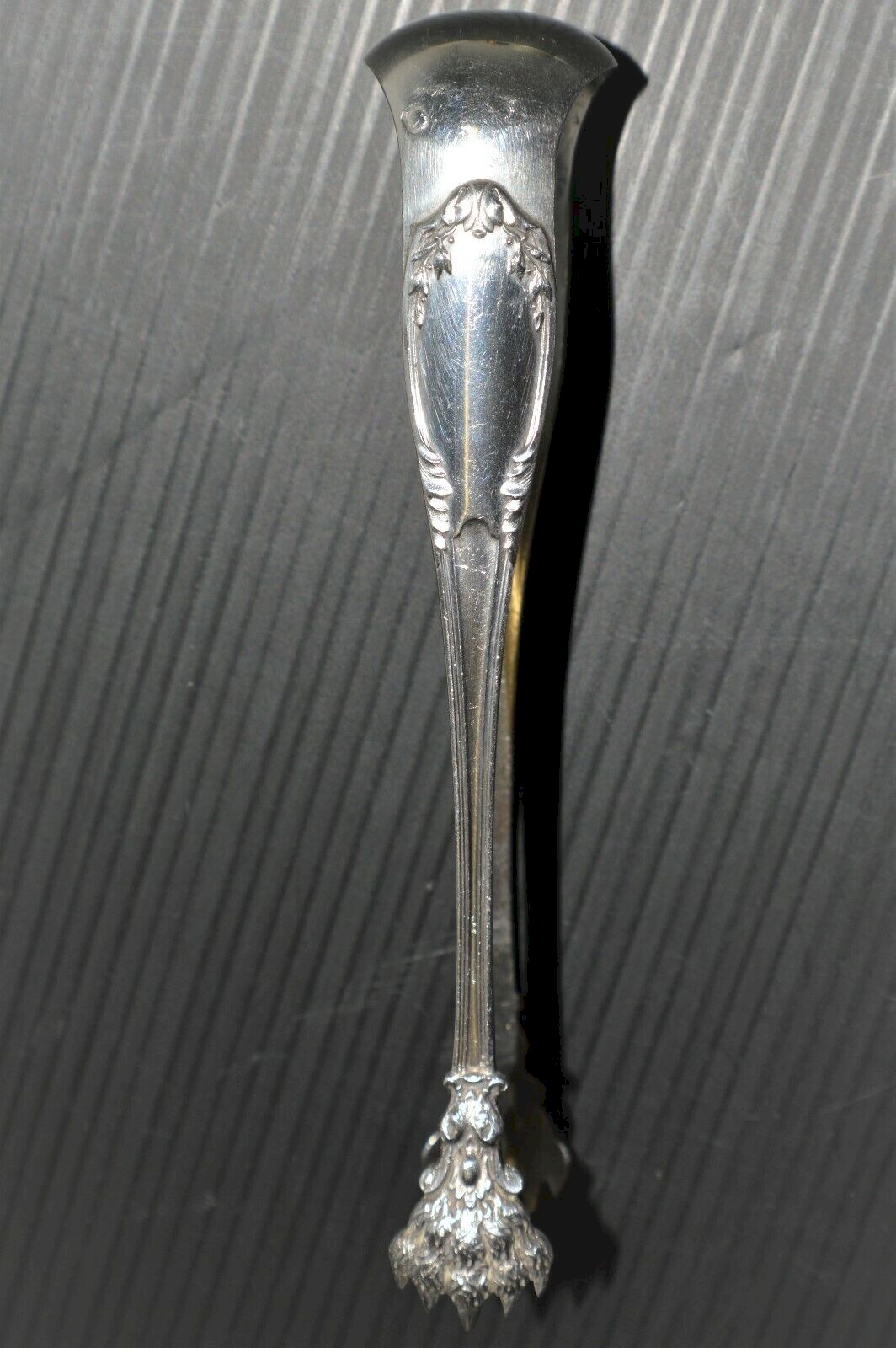 JOLIE PINCE A SUCRE ARGENT XIXe poinçon Minerve GRIFFES ORFEVRE COLLET ...