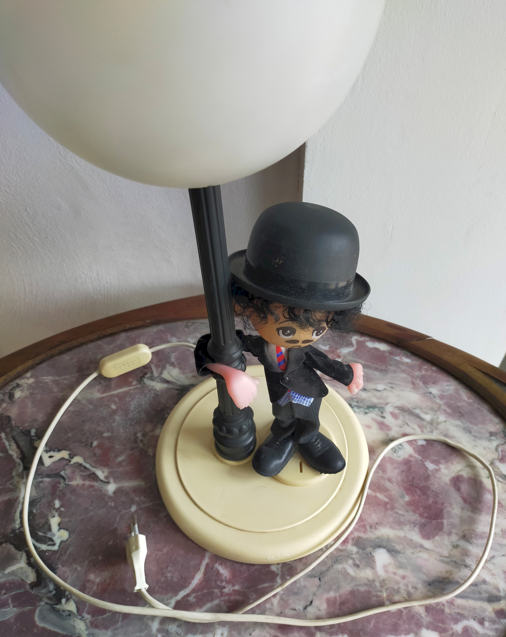 Lampe Charlie Chaplin signée NLIZ nuova linea zero Made in Italy 1970s Vintage Blanc/Multicolore ...