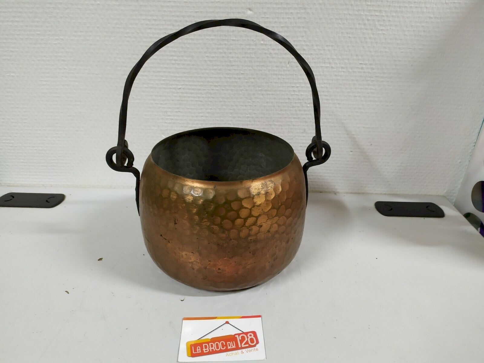 marmite Chaudron 15cm de haut cuivre et fer forgé Doré