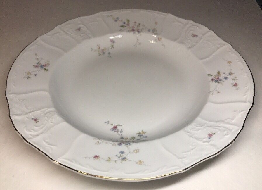 Plat Creux En Porcelaine Fine De Bohème BERNADOTTE H 4,5 D 31,5 Cm