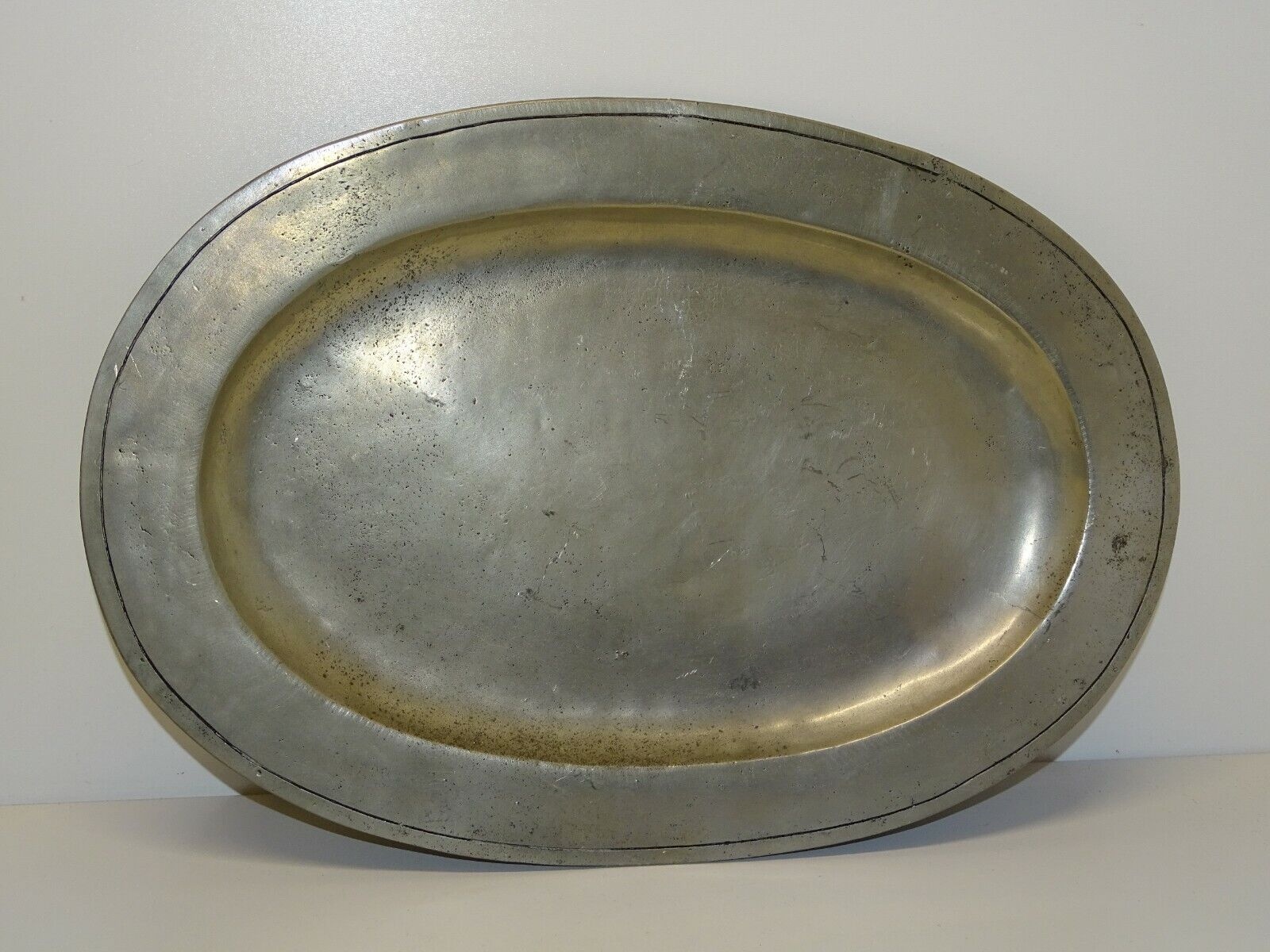 PLAT FORME OVALE EN ETAIN LA FONTAINE PARIS ETAIN 99% collection déco ...