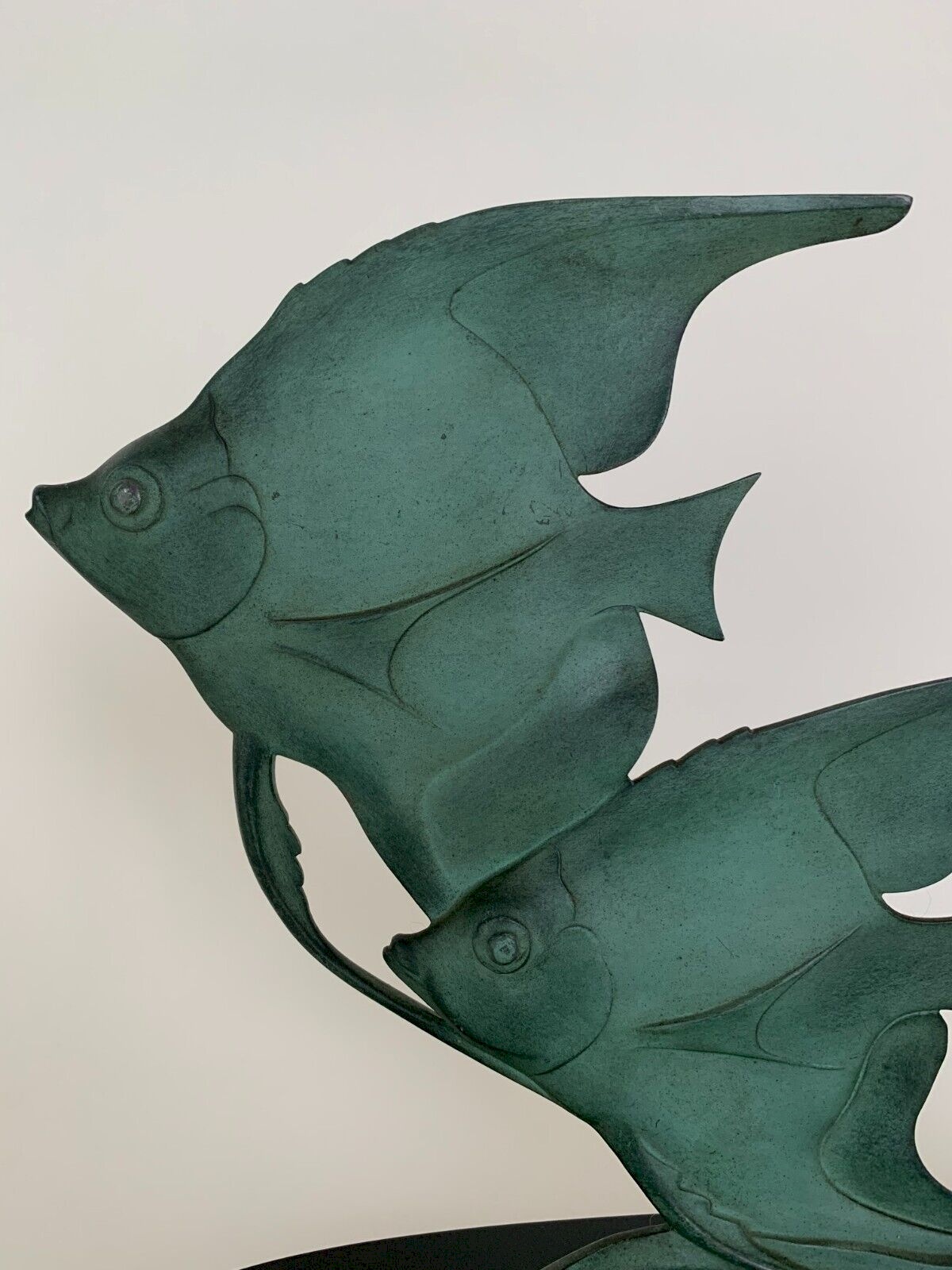 POISSONS ART DECO PAR MARTI FONT REGULE SUR MARBRE NOIR PATINE VERTE ...