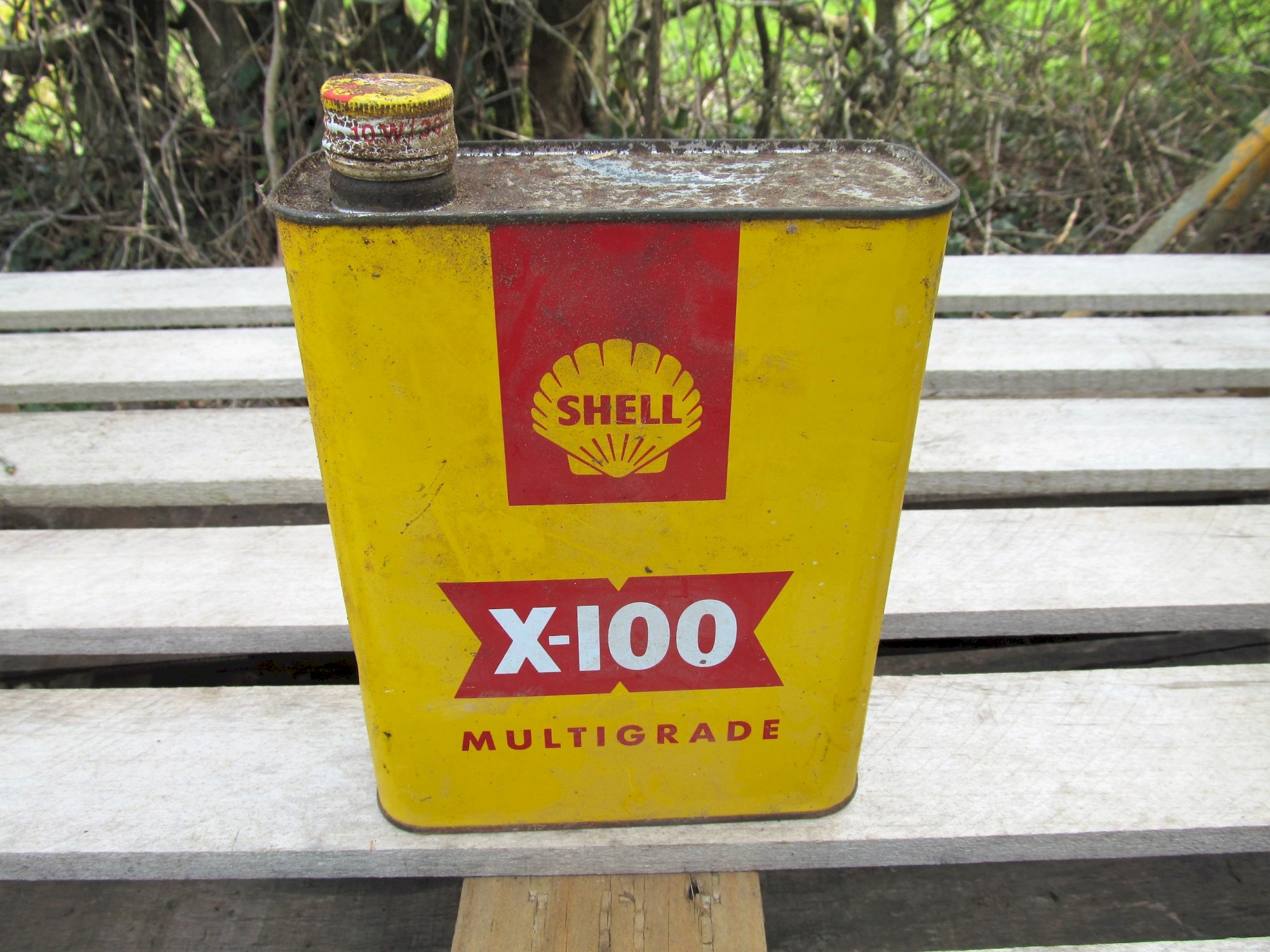 Shell X100 old French oil tin shell bidon huile x100 publicity man cave ...