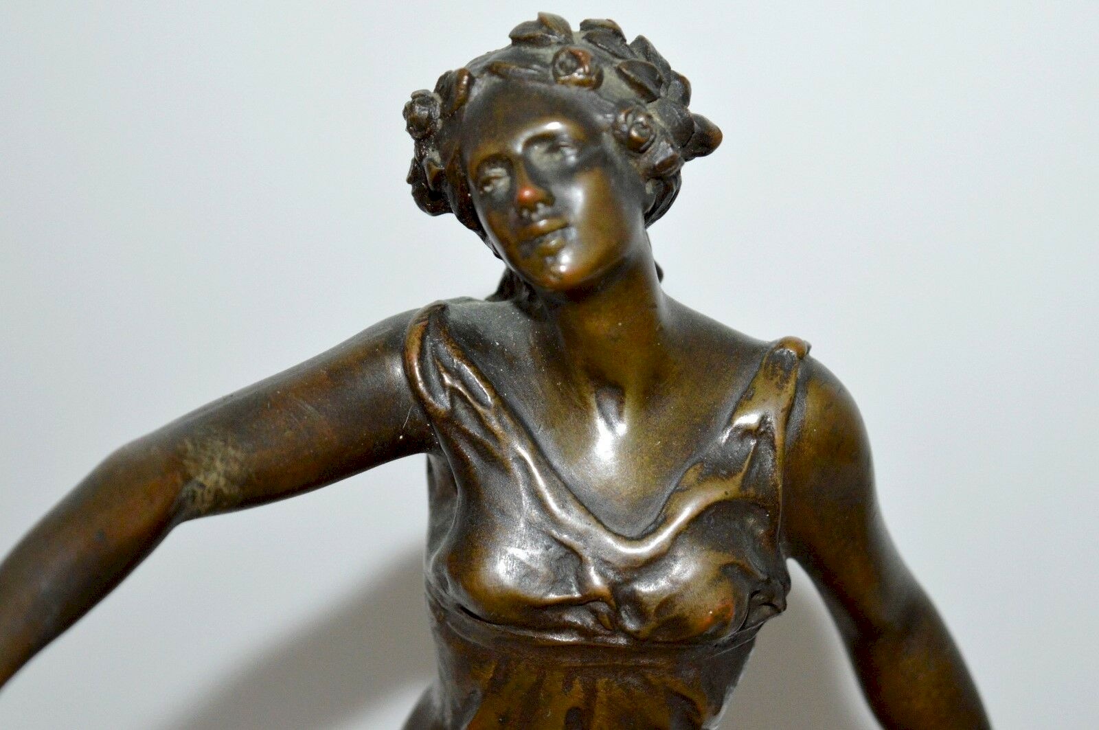 SUPERBE STATUETTE FEMME BRONZE patine BRUNE ART NOUVEAU signé A.R ...