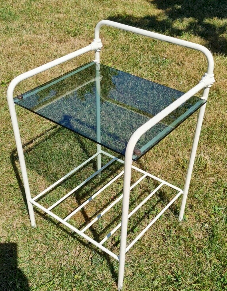Table Dappoint En Verre Fumé Et Fer Forgé Table De Chevet H 66 Cm