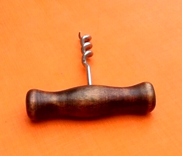 Tire-bouchon bois de hêtre teinté Marron