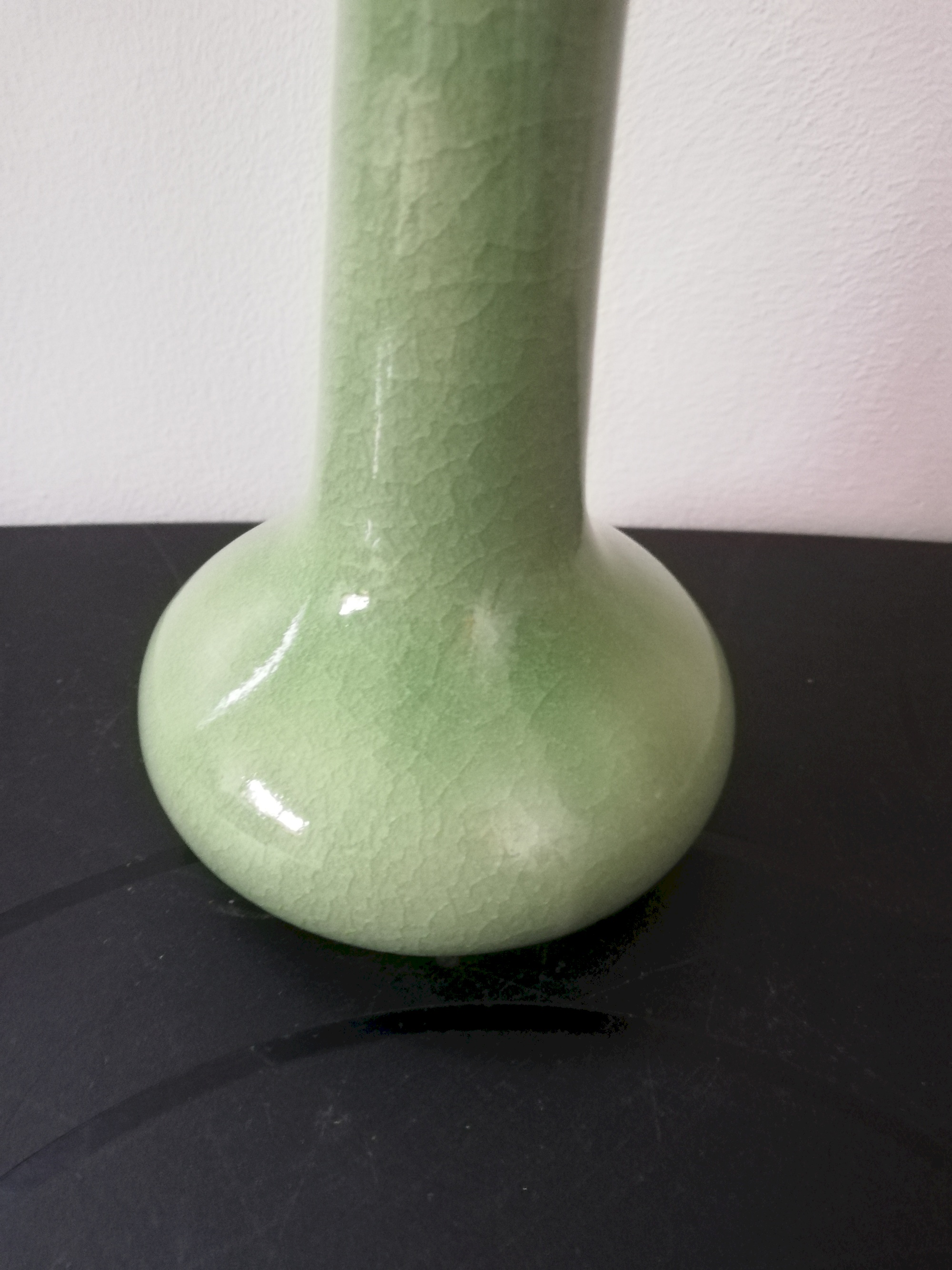 Vase céramique vert soliflore Abstrait